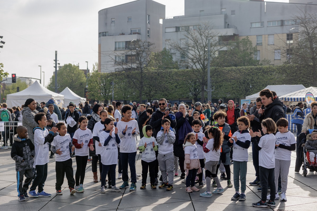 French Reporter Olympic Games Paris 2024 - Dominique Lowe Animateur micro